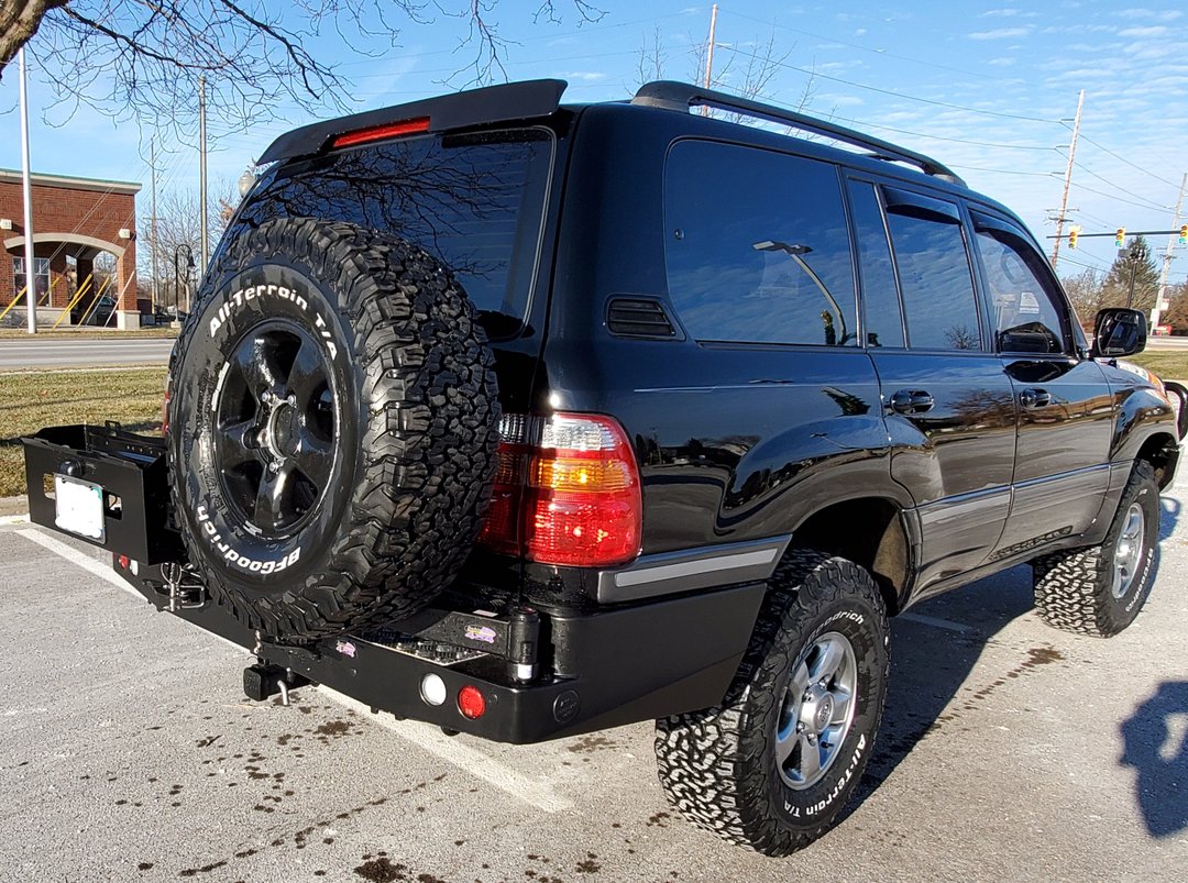 Dobinsons - Rear Bumper With Swing Outs for Toyota Landcruiser 100 Ser ...